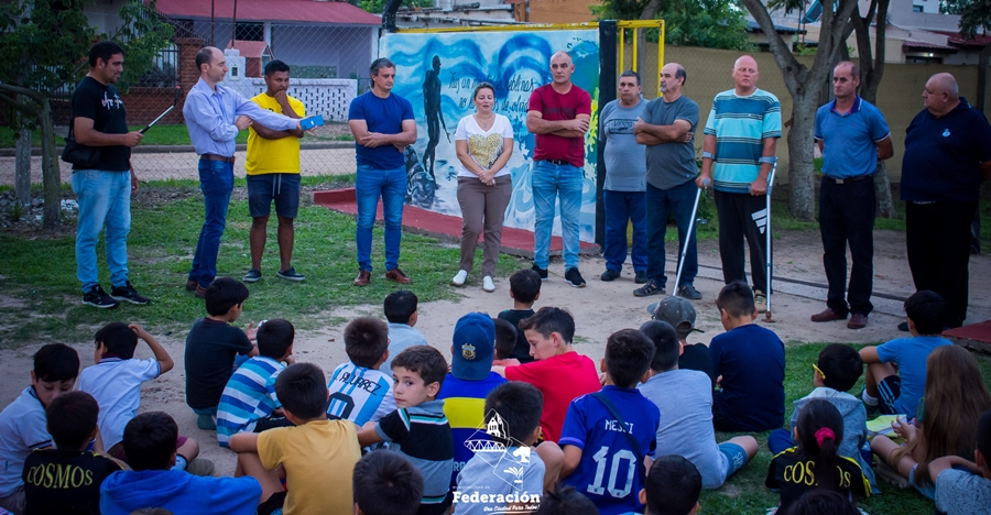 SE INAUGURÓ MURAL DEDICADO A MALVINAS EN EL CLUB COSMOS | Municipalidad ...